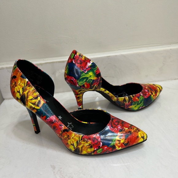 Brash | Shoes | Brash Women Karah Dorsay Shoes Yellow Floral Pointed ...